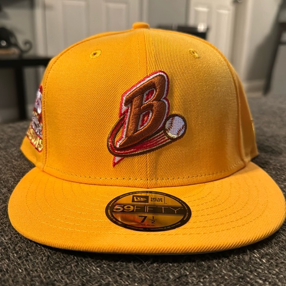 New Era | Accessories | New Era Fitted Cap | Poshmark